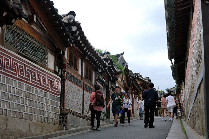 8 Hours Private tour with top attractions in Seoul - Who Would Enjoy This Tour?