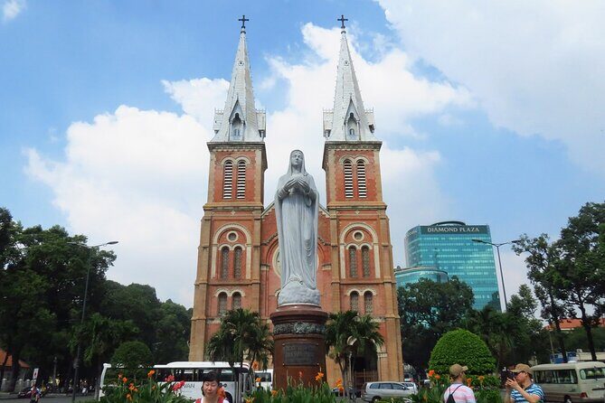 9-Day Vietnam Private Tour to Ho Chi Minh, Hoi An, Hue, Hanoi and Ha Long Bay - The Grand Finale: Ha Long Bay Cruise