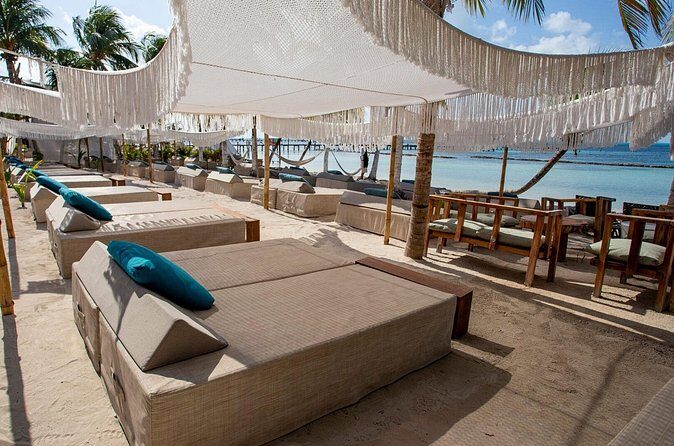 9 Hour Tour in Isla Mujeres - Transportation and Group Size