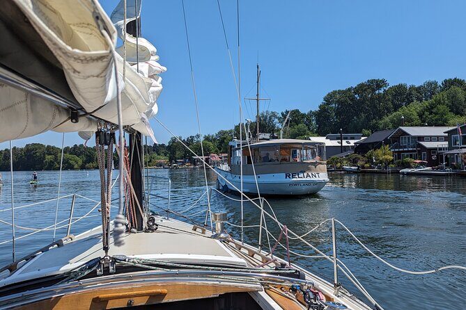 90 Minute Sailing Tour of Portland - An In-Depth Look at the Portland Sailing Experience