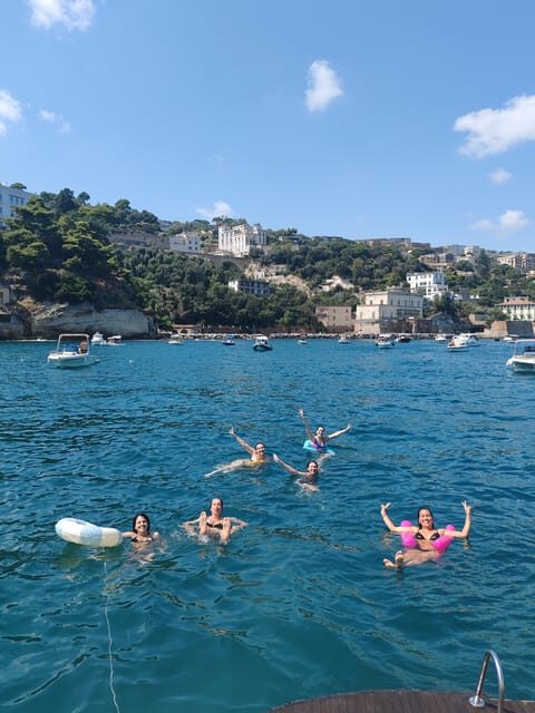 A bite of Naples by see - What’s Included and What’s Not