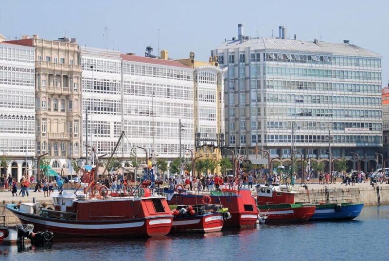 A Coruña: 4-Hour Guided City Walking Tour with Food Tasting - Key Points