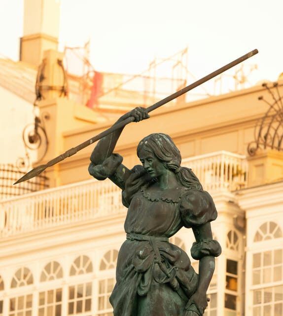 A Coruña: City Highlights Guided Walking Tour - The Experience of the Guides