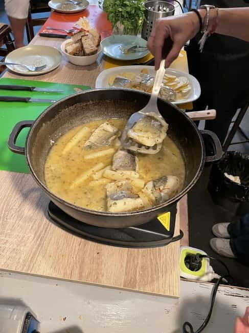 A Coruña: Local Market & Restaurant Visit with Food & Wine. - FAQ