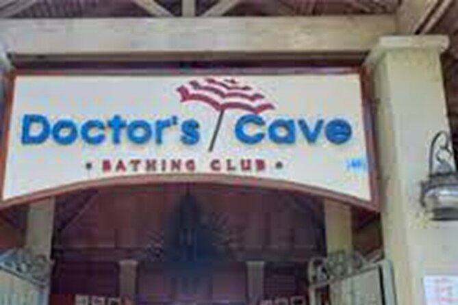 A day at the Beach at Doctor's Cave- Montego Bay with pickup - Key Points
