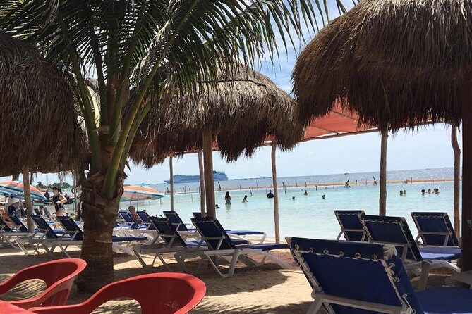 A day at the beach at Los Arrecifes Restaurant-open Bar And Snack - The Atmosphere and Service