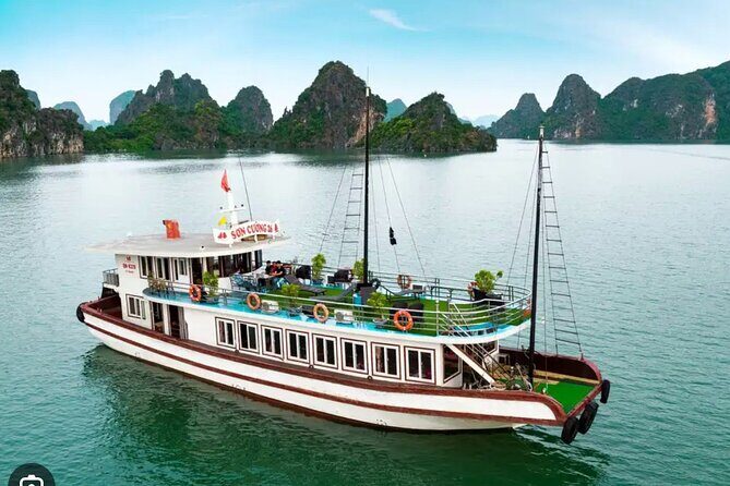 A Day in Paradise: Halong Bay Shore Excursion - An In-Depth Look at the Itinerary