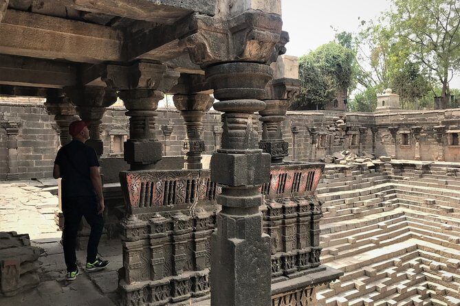 A Day Tour: Lonar crator lake with mesmerizing views - The Sum Up