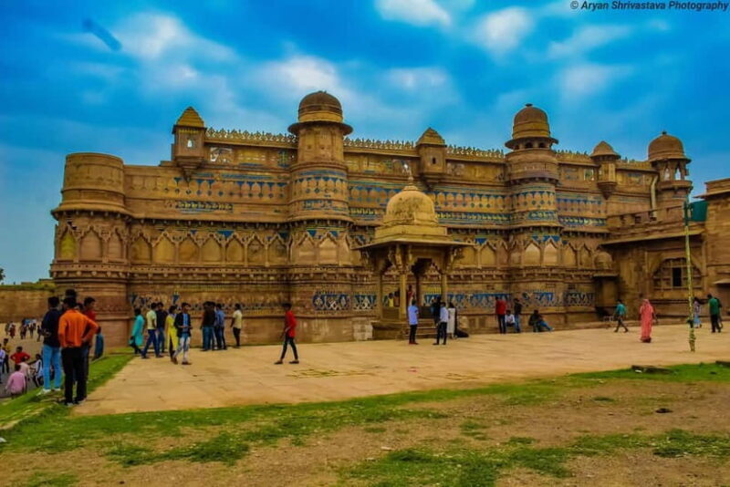 A Day Tour of Gwalior from Agra with Local Guide Service. - Who Should Book This Tour?