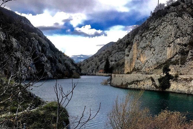 A day with the shepherd milking sheeps and making cheese in the National Park of Abruzzo - Who Will Love This Tour?