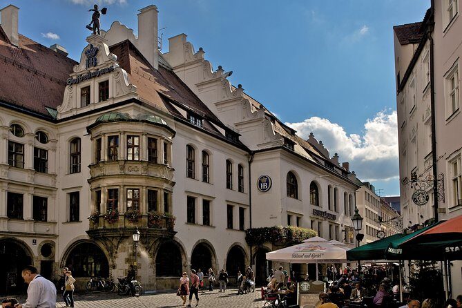 A delicacy tour through Munich's old town - Practicalities: What to Expect and How It Matters