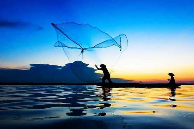 A Depth-Tour to Explore Xixi Wetland Park including Fishing experience - Exploring Hangzhous Hidden Gem: A Deep Dive into the Xixi Wetland Park Tour