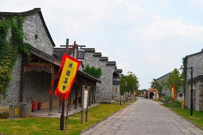 A Depth-Tour to Explore Xixi Wetland Park including Fishing experience - A Practical Guide to the Xixi Wetland Tour