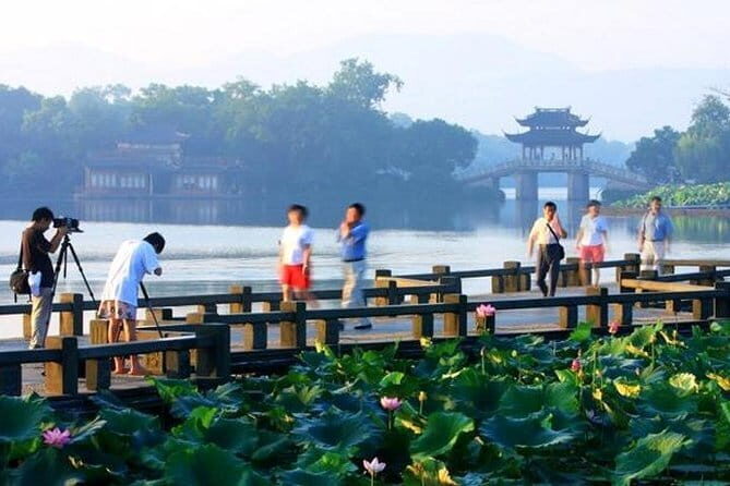 A Depth-Tour to Explore Xixi Wetland Park including Fishing experience - FAQ