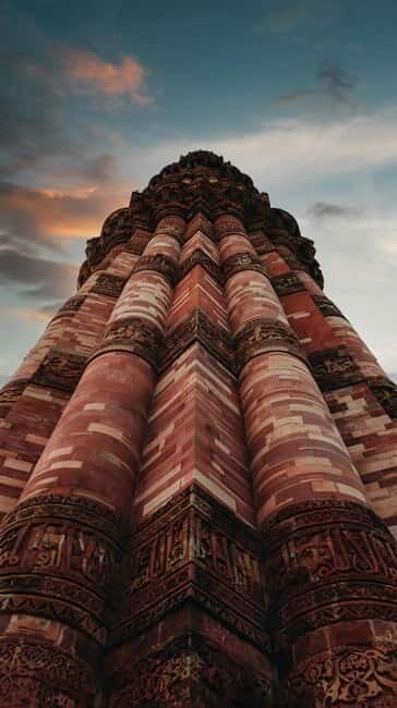 A full-day tour of Old & New Delhi Monument Express Entry - FAQs