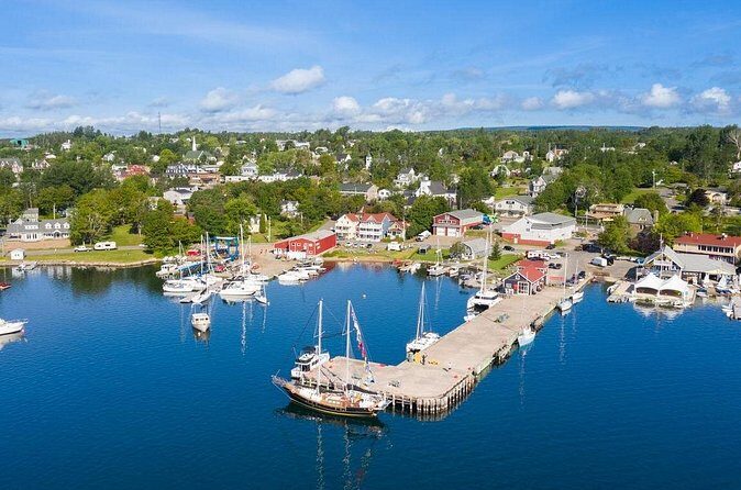 A Glimpse into innovation Baddeck Alexander Graham Bell Museum - What Travelers Are Saying (Based on Reviews)