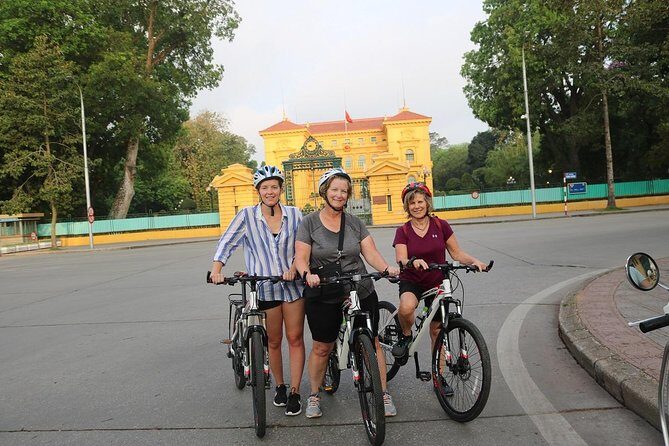 A Glimpse Of Hanoi ,Cultures, History, Backstreet, Train Street - Key Points