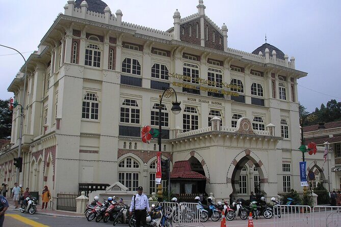 A Glimpse of Kuala Lumpur- Half Day Tour - Exploring Kuala Lumpur in 3.5 Hours: What You Can Expect