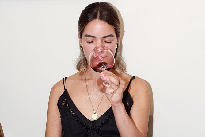 A Guided Portuguese Wines Tasting Experience in Lisbon - What Travelers Are Saying