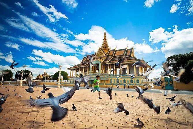 A Half Day Tour in Phnom Penh City - Discovering Phnom Penh’s Iconic Spots