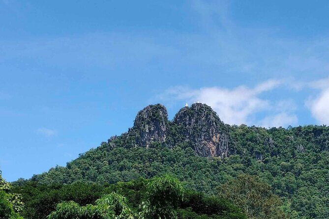 A mountain top temples Wat Chalermphrakiat Lampang - FAQs