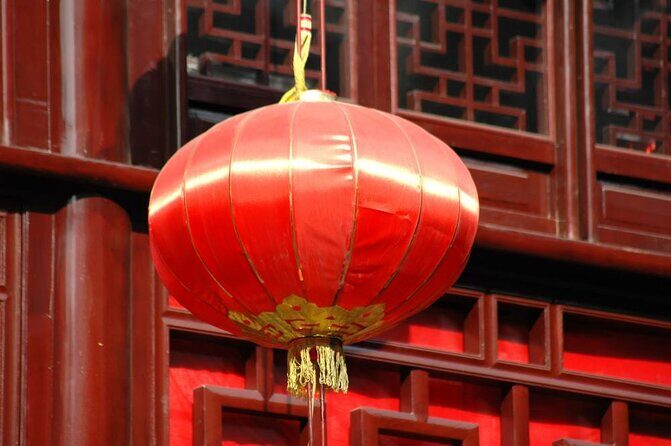 A new experience of old traditional Shanghai (Private) - Key Points: