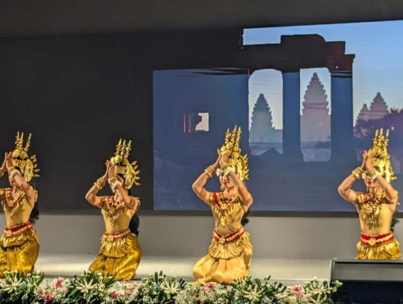 A Night To Remember: Apsara Dance Show with Buffet Dinner - Key Points