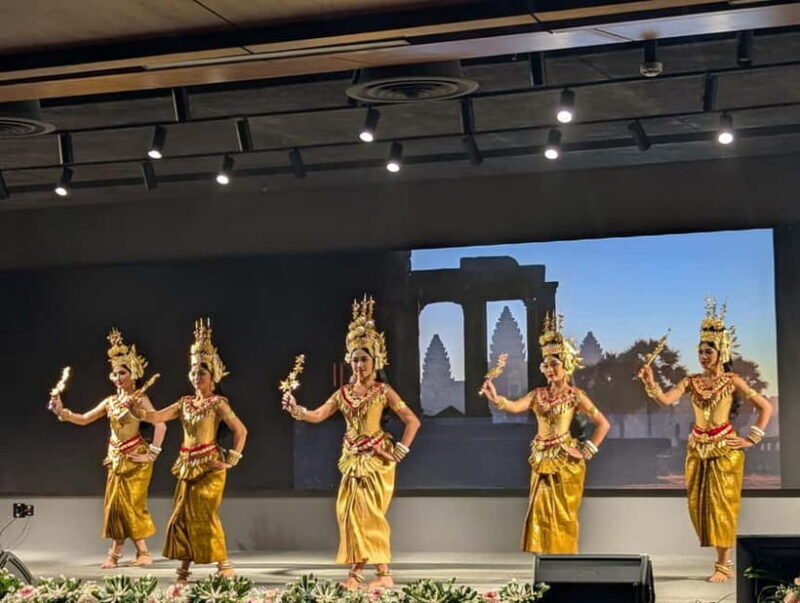 A Night To Remember: Apsara Dance Show with Buffet Dinner - What to Expect from This Tour