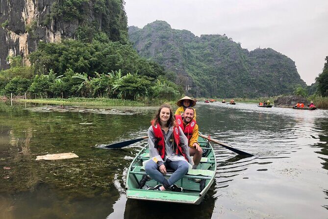 A Perfect Day Explore Ninh Binh with Small Group of 11 - Returning to Hanoi: Relaxed and Satisfied