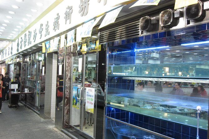 A Private City Tour of Hong Kong with Mercedes-Benz - Who Is This Tour Best For?