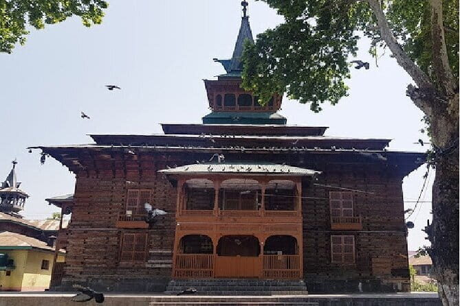 A Private Guided Walking Tour Of Old Srinagar With Lunch - Key Points