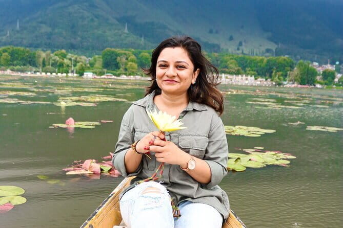 A Private Guided Walking Tour Of Old Srinagar With Lunch - Who Is This Tour Best Suited For?