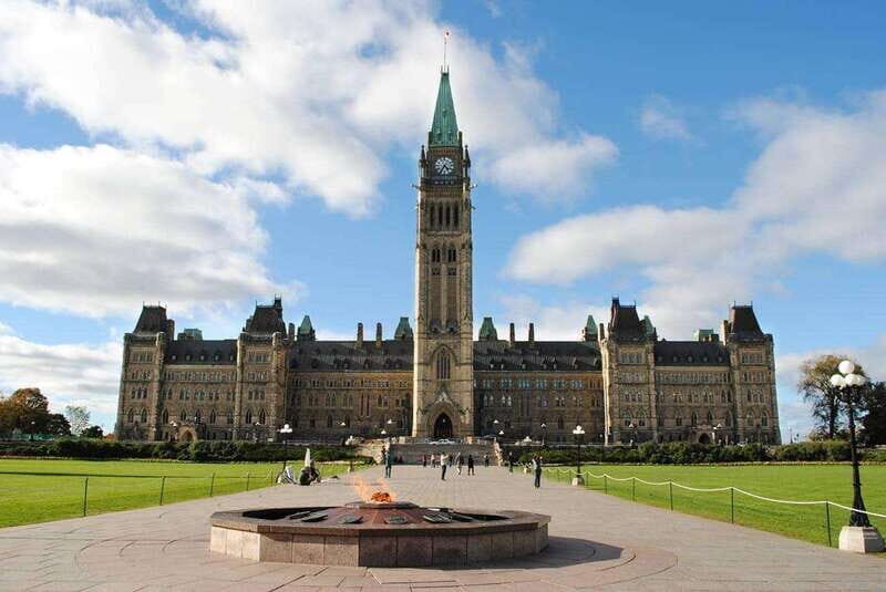A Romantic Walking Tour Through Ottawa - An In-Depth Look at the Romantic Walking Tour