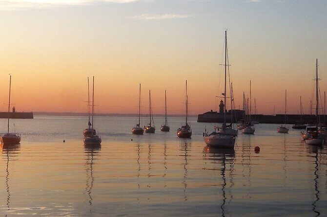 A Self-Guided Stroll Along Dún Laoghaire's East Pier - An In-Depth Look at the Dún Laoghaire East Pier Tour