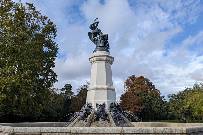 A Self-Guided Tour of El Retiro Parks Rise, Ruin and Redemption - FAQ