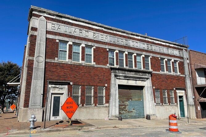 A Self Guided Walking Tour of Brews, Blues and BBQ in Memphis - Practical Details and Considerations