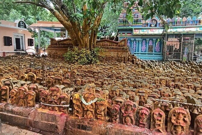 A Spiritual Day Trip to Vidurashwatha, Lepakshi & Adiyogi Statue - The Details of the Itinerary