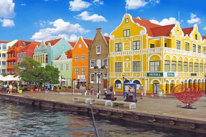 A Taste of Curaçao: City tour, Chobolobo & Mambo Beach Escape - Key Points