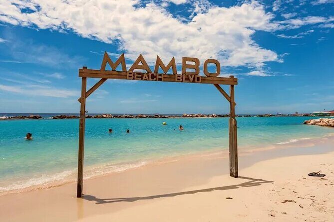 A Taste of Curaçao: City tour, Chobolobo & Mambo Beach Escape - Exploring Willemstad’s Historic Charm