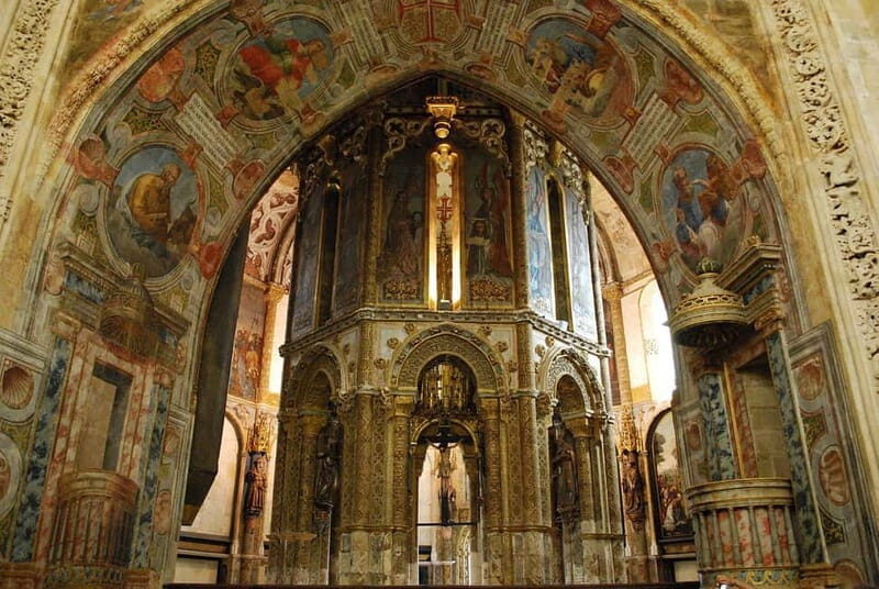 A Tomar Walking Tour : Knights, Myths, Culture & Secrets - Why Choose This Tour?