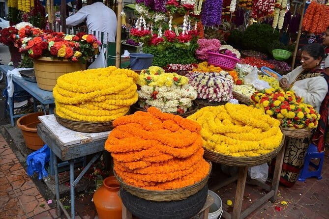 A Trail Through Bengaluru's Markets - A Guide to Bengaluru’s Markets: A Walk Through Local Flavor and History
