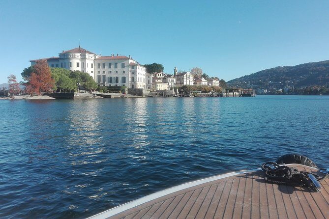 A unique private boat tour of isola Bella with guide Micaela - Discovering Isola Bella: A Private Boat Tour with Guide Micaela