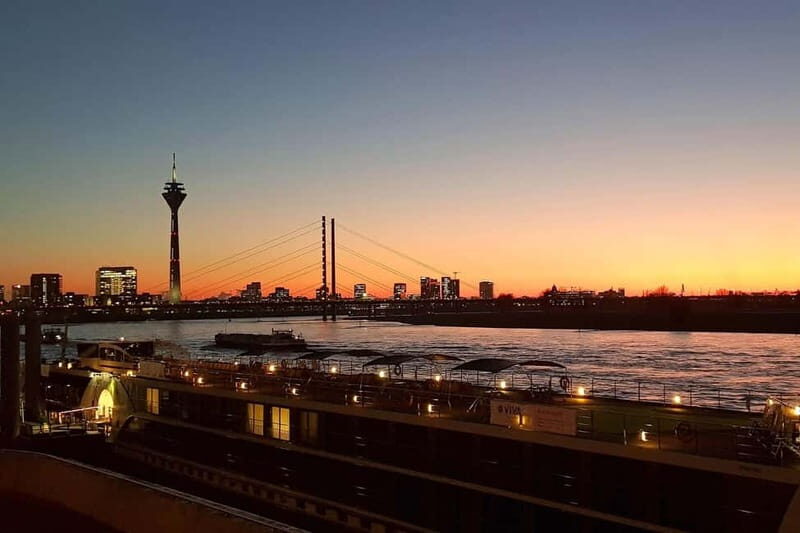 A walk through Düsseldorf - Key Points