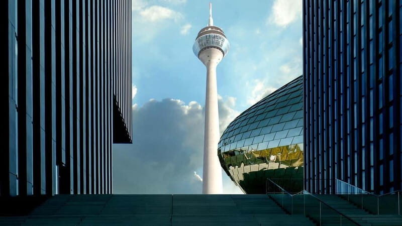 A walk through Düsseldorf - Königsallee (Kö): The City’s Luxury and Style