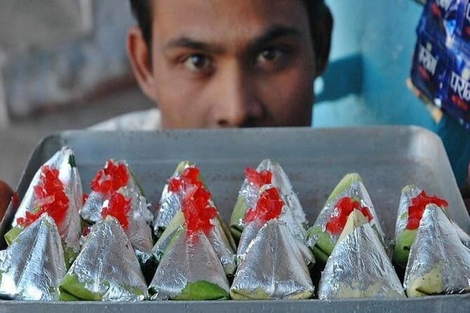 A Walking Tour for Vegetarian Foodies in Lucknow - A Delicious Walk Through Lucknow’s Vegetarian Food Scene