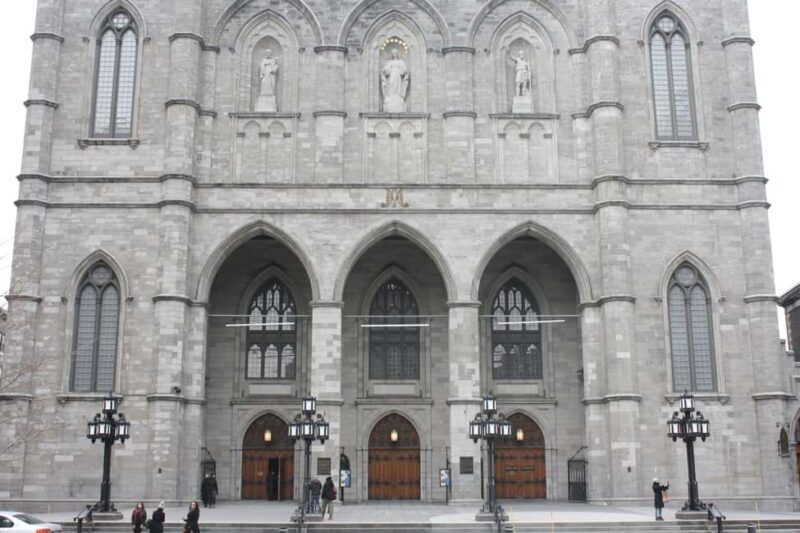 A Walking Tour of Old Montreal - Authentic Experiences & Tips
