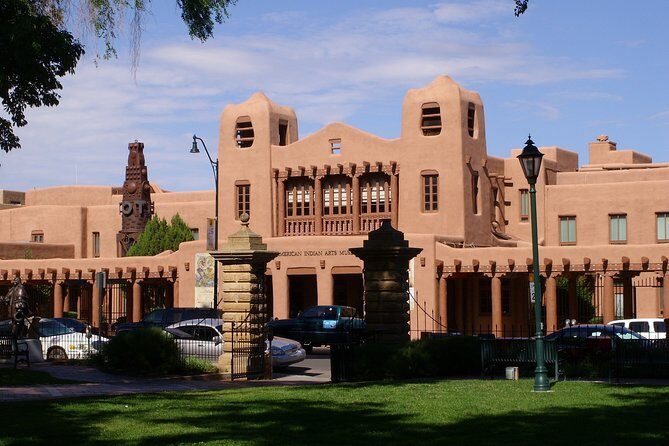 A Walking Tour of Santa Fe's Most Beautiful and Historic Sites - A Detailed Walkthrough of the Tour
