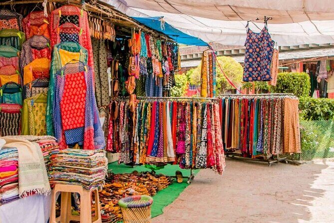 A Walking Tour Through Delhi's Colorful Bhogal Bazaar - Who Should Consider This Tour?