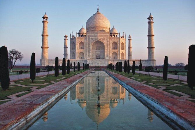 A wonderful day trip to Taj Mahal - What’s Included and What’s Not