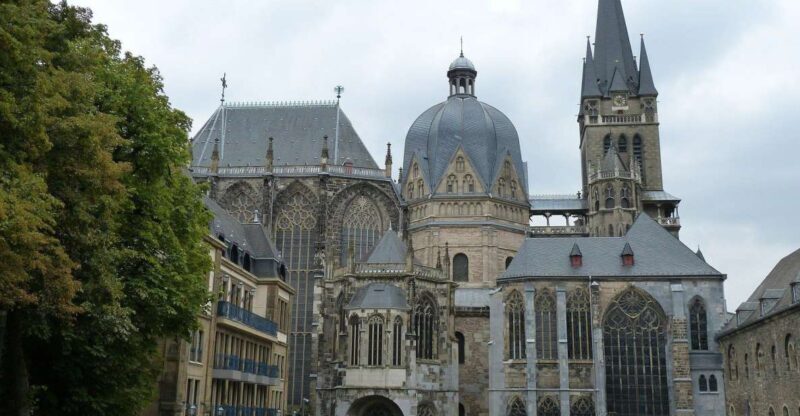 Aachen: Private Walking Tour With A Professional Guide - An Introduction to Aachen’s Historical Charm